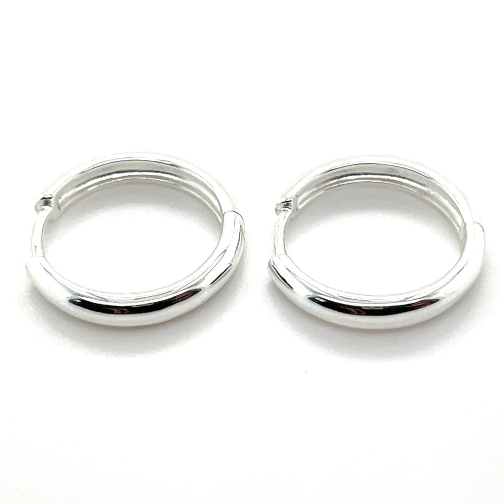 Sterling Silver Rounded Clicker Hoops – Tadgh O Flynn Jewellers