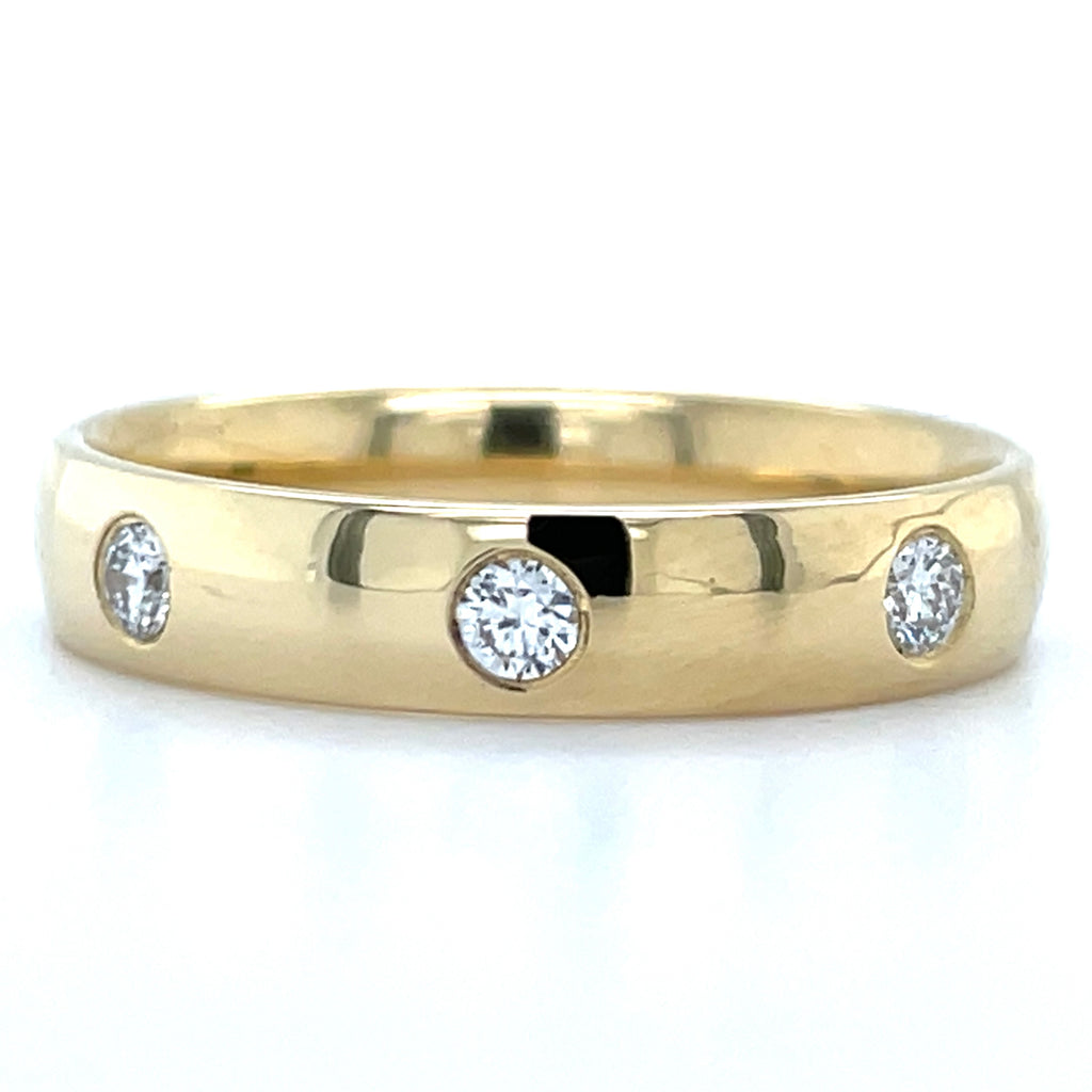 Tadgh Óg 18ct Yellow Gold 0.20ct Laboratory Grown Gypsy Set Band ...